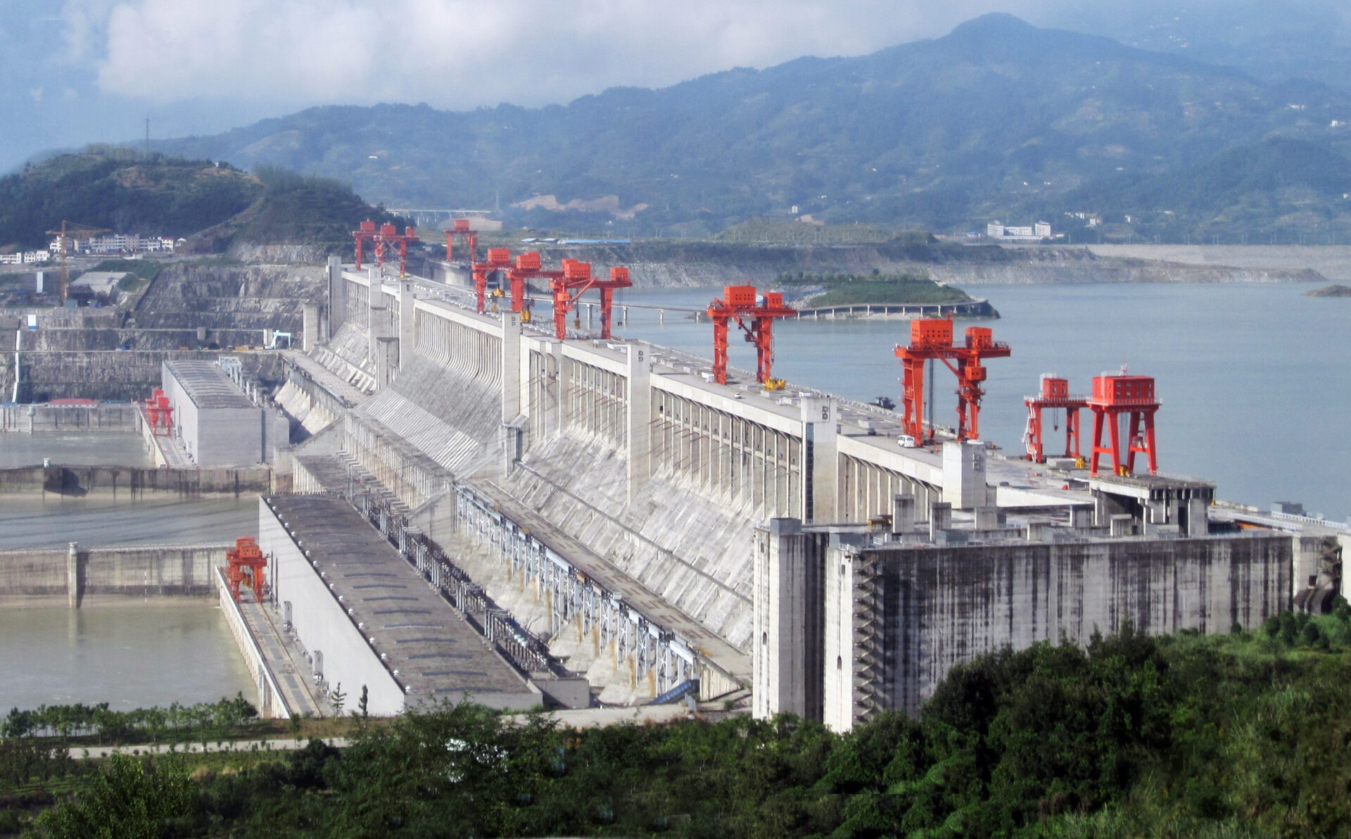 China Breaks Ground on Record-Breaking Himalayan Hydropower Megadam ...